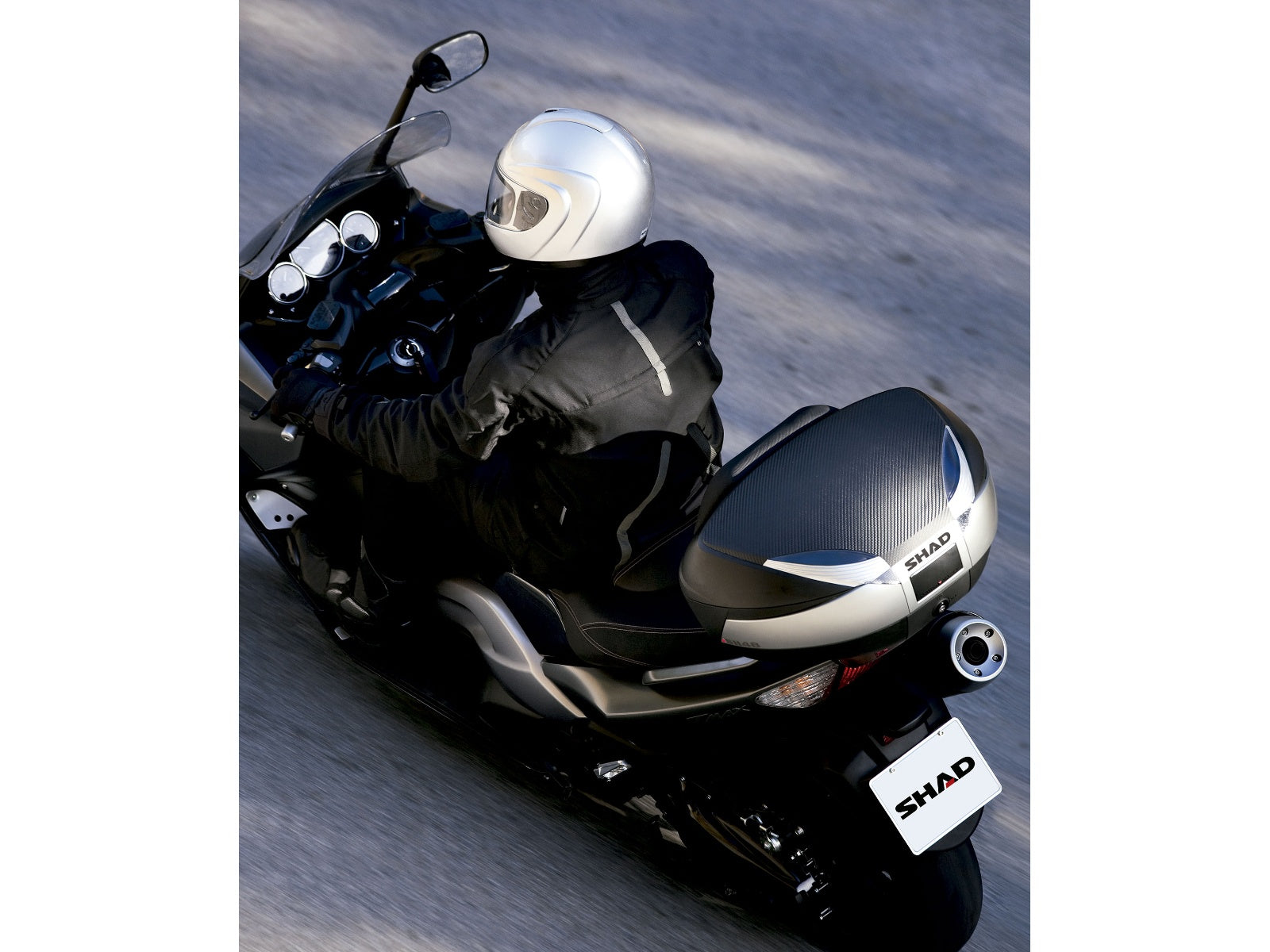 SHAD SH48 Top Box Black / Titanium inc Backrest And Carbon Cover – SHAD UK