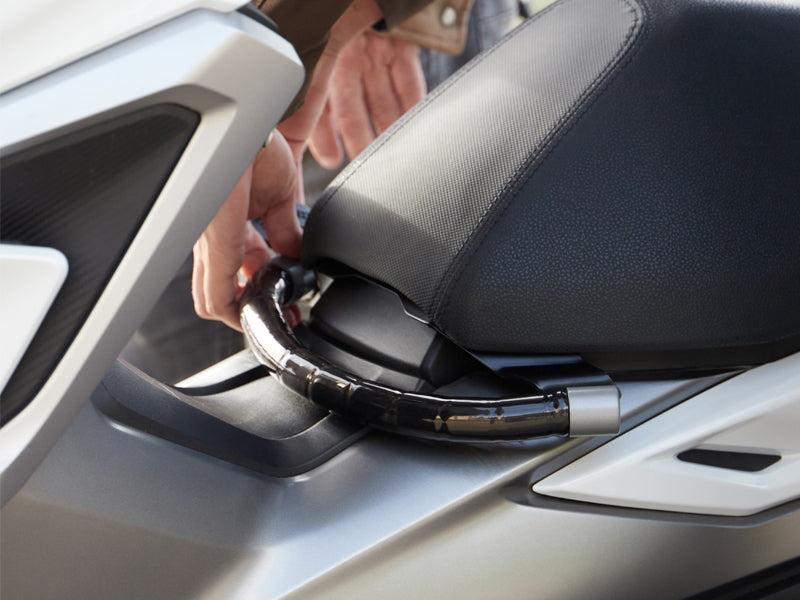 Honda Forza 350 (23) SHAD Scooter Lock Fitting Kit – SHAD UK