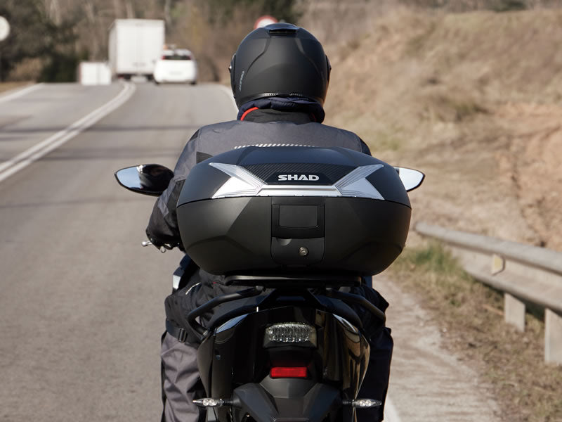 SHAD SH47 Top Box White – SHAD UK